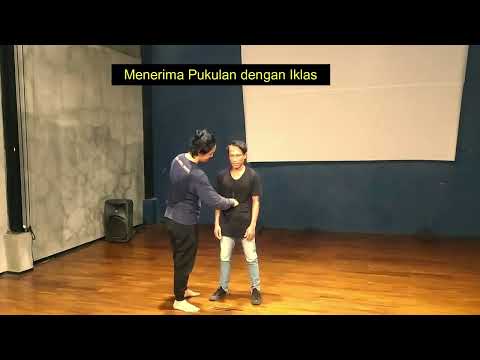 システマ SELF DEFENSE SYSTEMA INDONESIA | LOOKISM | MENERIMA PUKULAN DENGAN IKLAS | SHORTS | SYSTEMA WEB